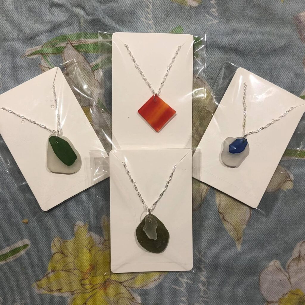 Poppy Glass Studio – Unique stained glass commissions and tutoring