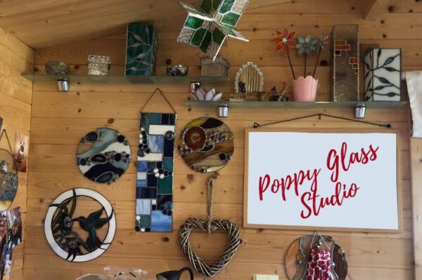 Poppy Glass Studio – Unique stained glass commissions and tutoring